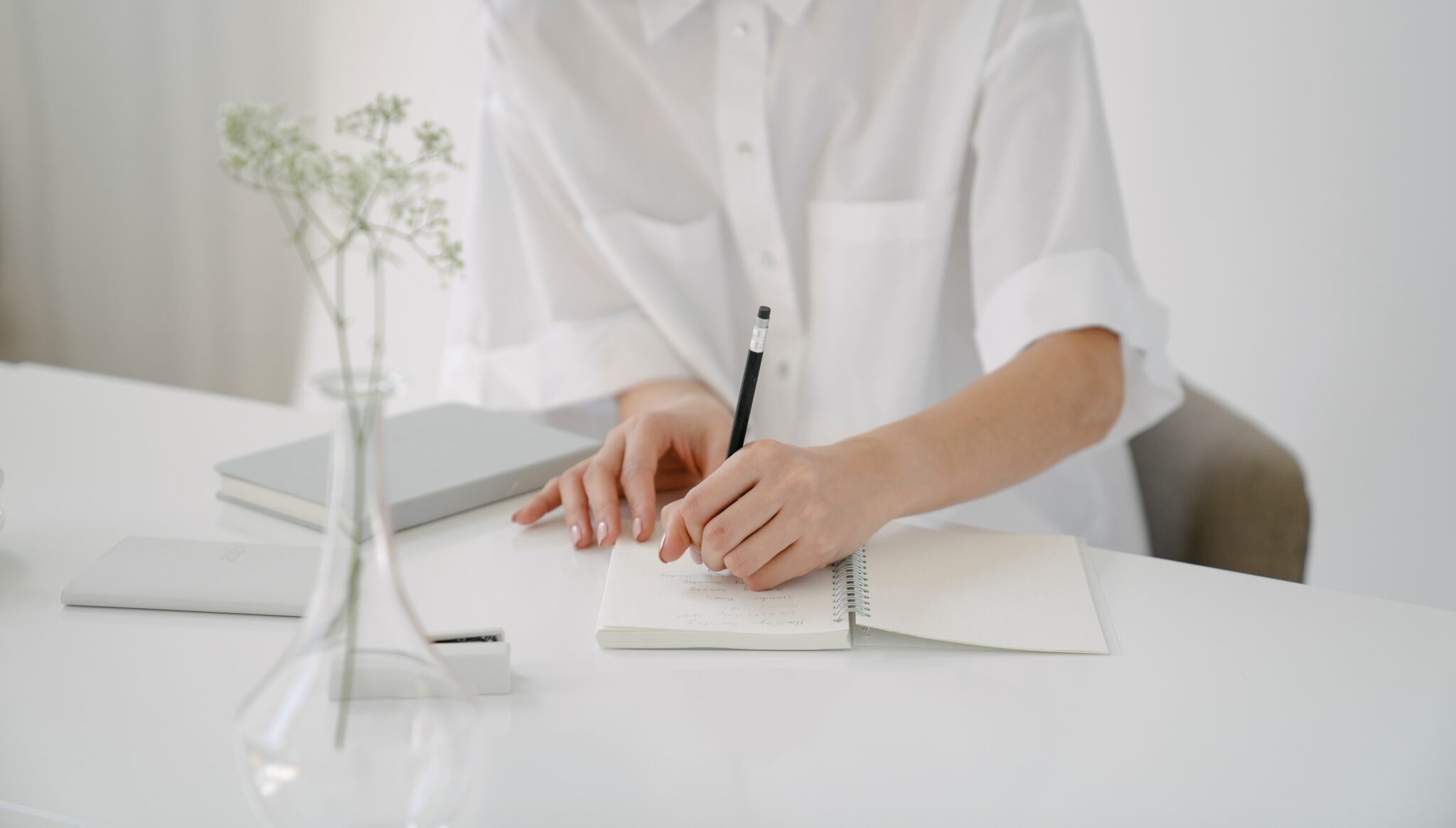 Writing An Artist Bio: The Ultimate Guide for Fine Artists ...